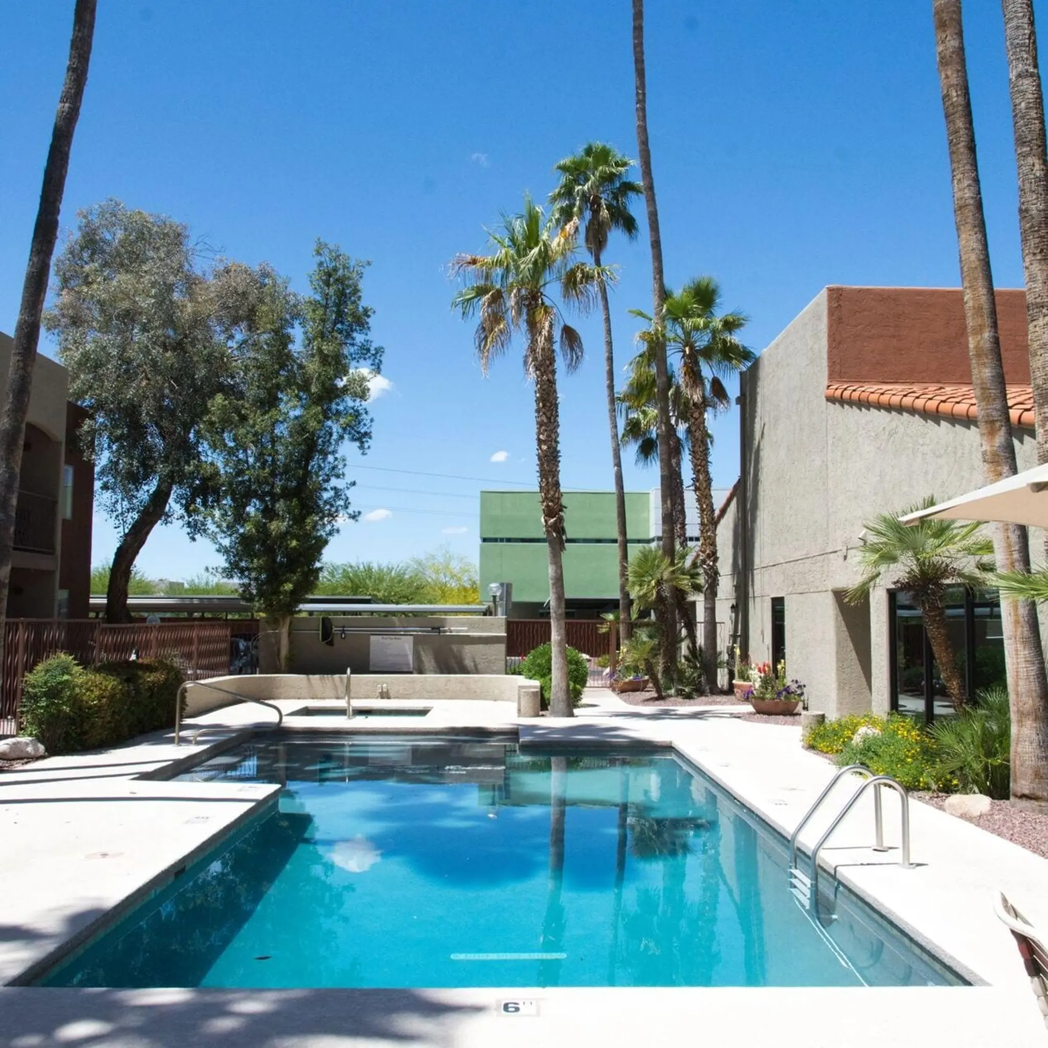 Home | Posada Del Rio Apartments